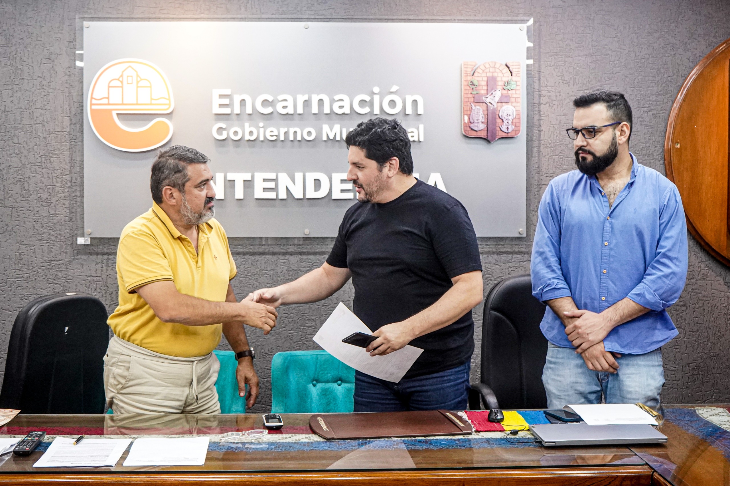 TRANSFORMAMOS ENCARNACIÓN HACIA UNA INFRAESTRUCTURA RENOVADA - Municipalidad de Encarnación