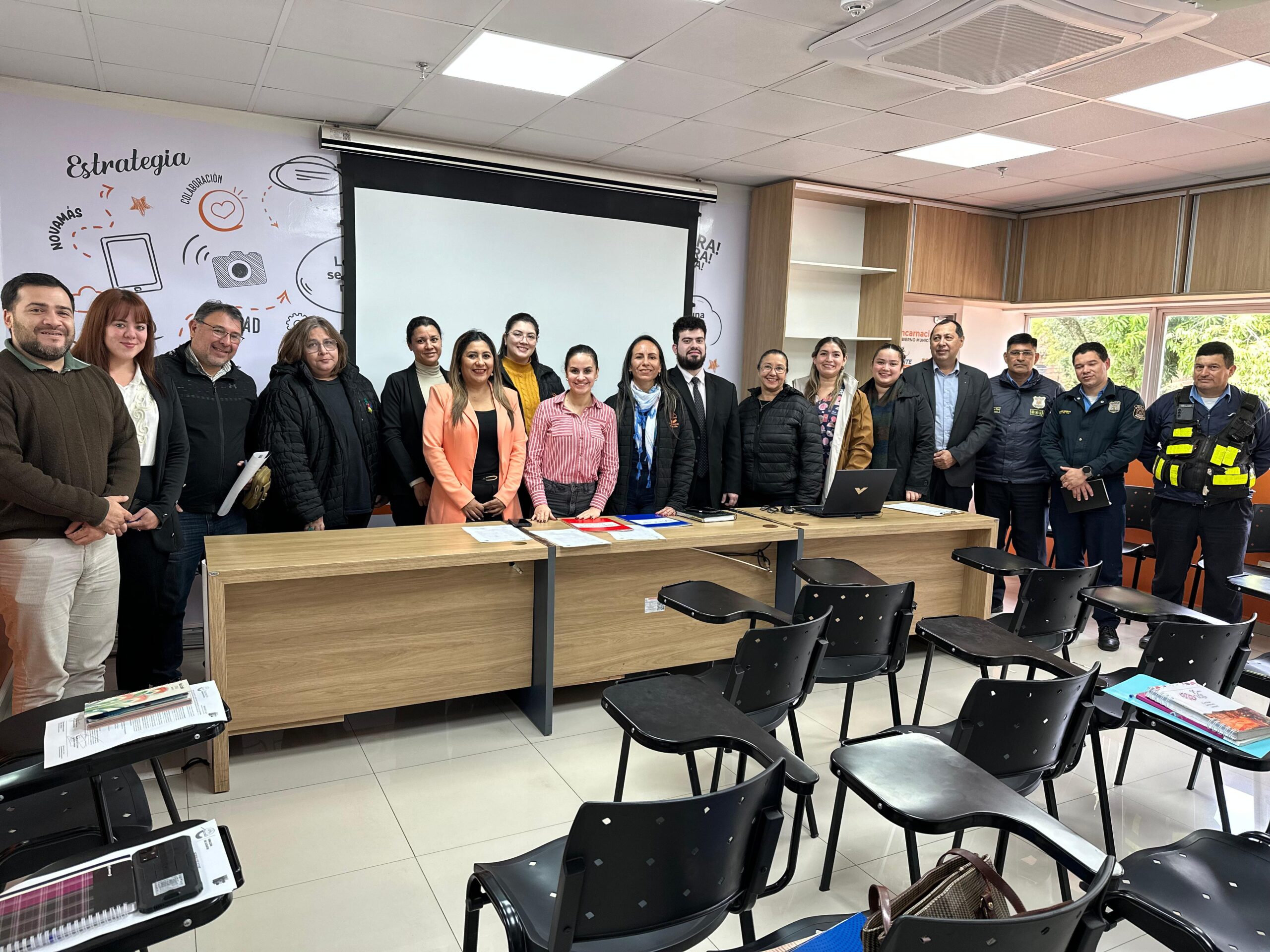 TRABAJAMOS CON COMPROMISO Y RESPONSABILIDAD INSTITUCIONAL - Municipalidad de Encarnación